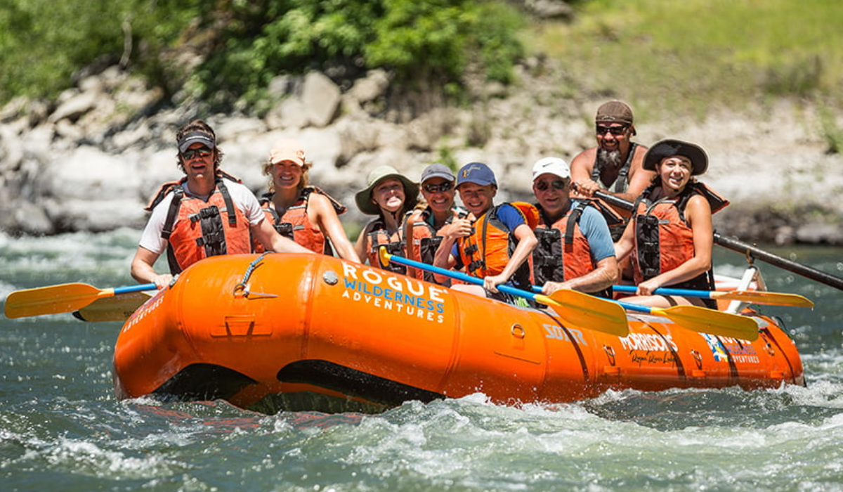 What is a Rafting Trip? - Paddles Point